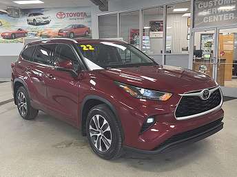 Used 2022 Toyota Highlander XLE for Sale Near Me - CARFAX