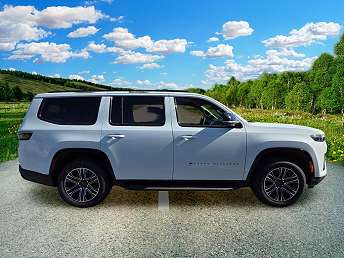 New SUVs for Sale Near Me (with Photos) | CARFAX