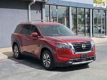 Used Red Cars for Sale (with Photos) - CARFAX