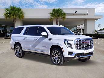 Used 2025 GMC Yukon XL Denali for Sale Near Me - CARFAX
