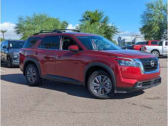 Used 2025 Nissan Pathfinder for Sale Near Me - CARFAX