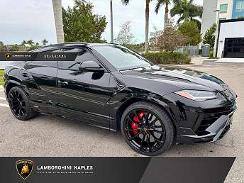 Used 2024 Lamborghini Urus S for Sale Near Me - CARFAX